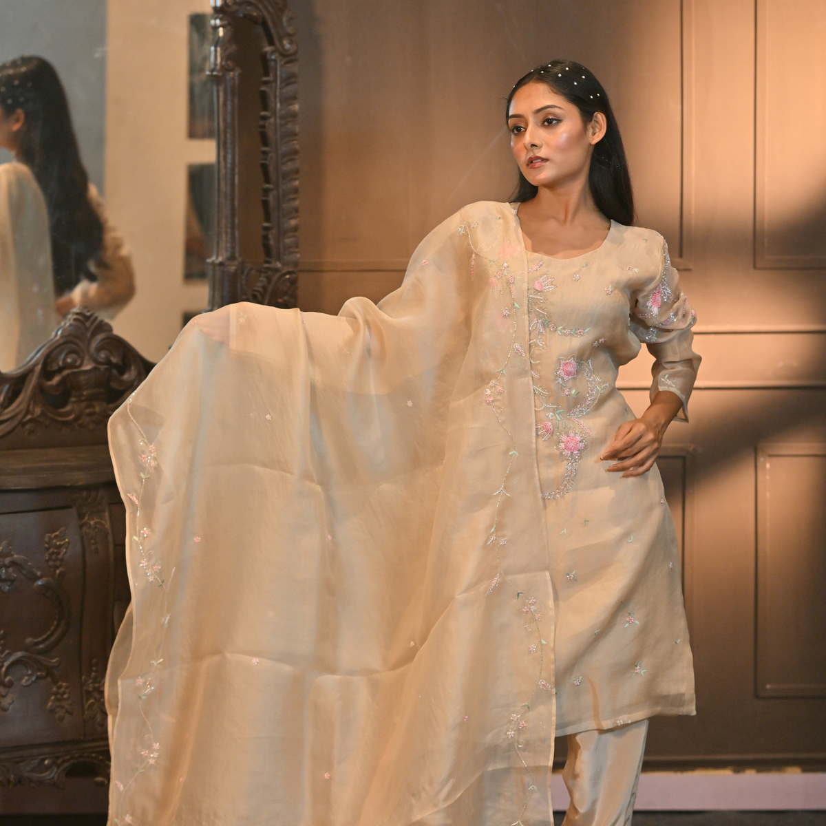 LIGHT PEACHKURTI WITH PANT AND DUPATTA (Customize Request) – Affifa